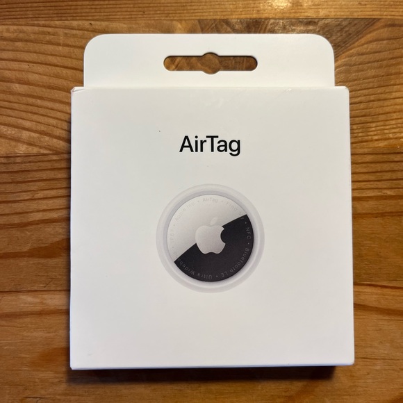 Apple | Cell Phones & Accessories | Apple Airtag Packaging In White ...